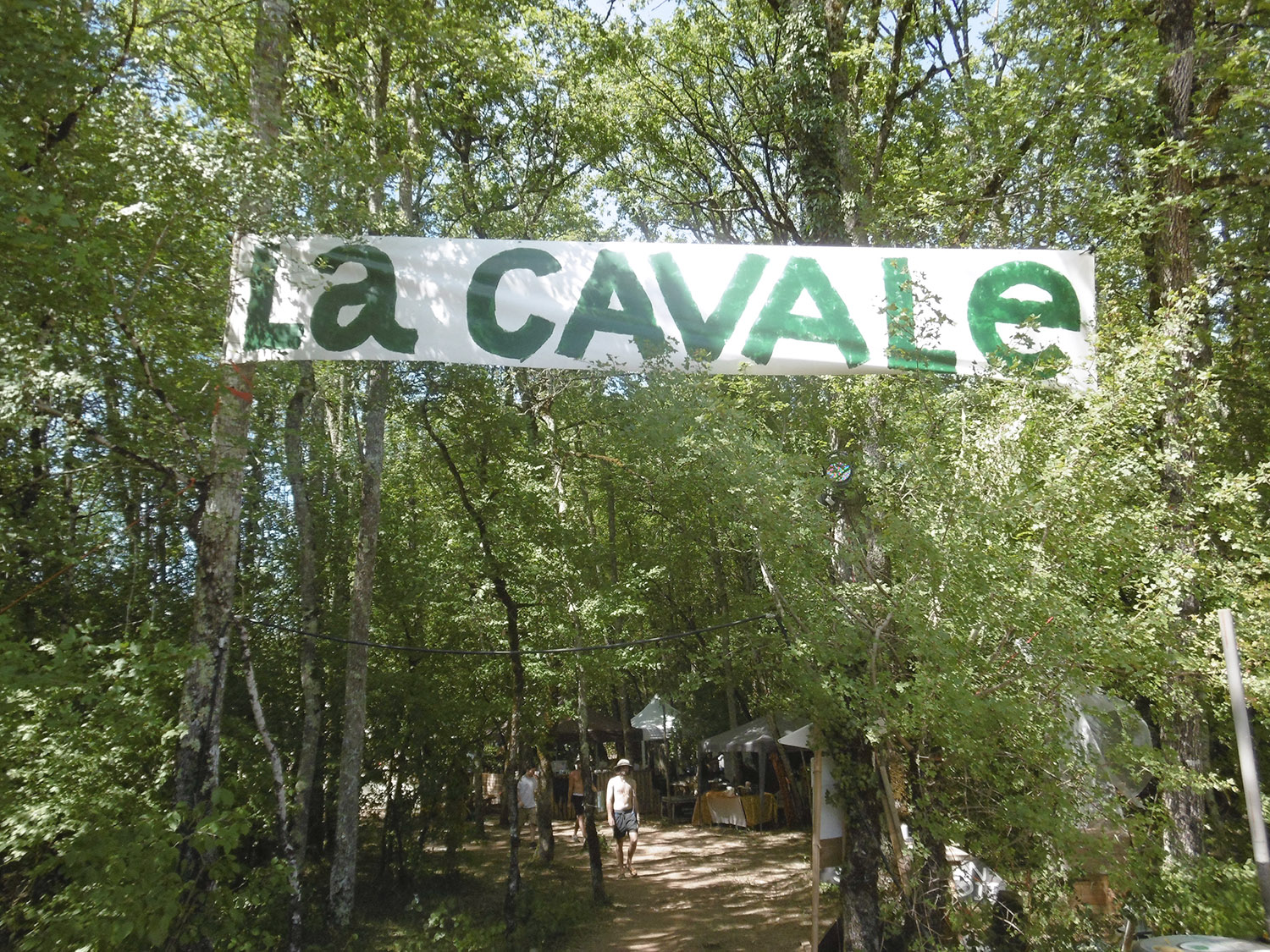 HUGO TOULOTTE — La Cavale